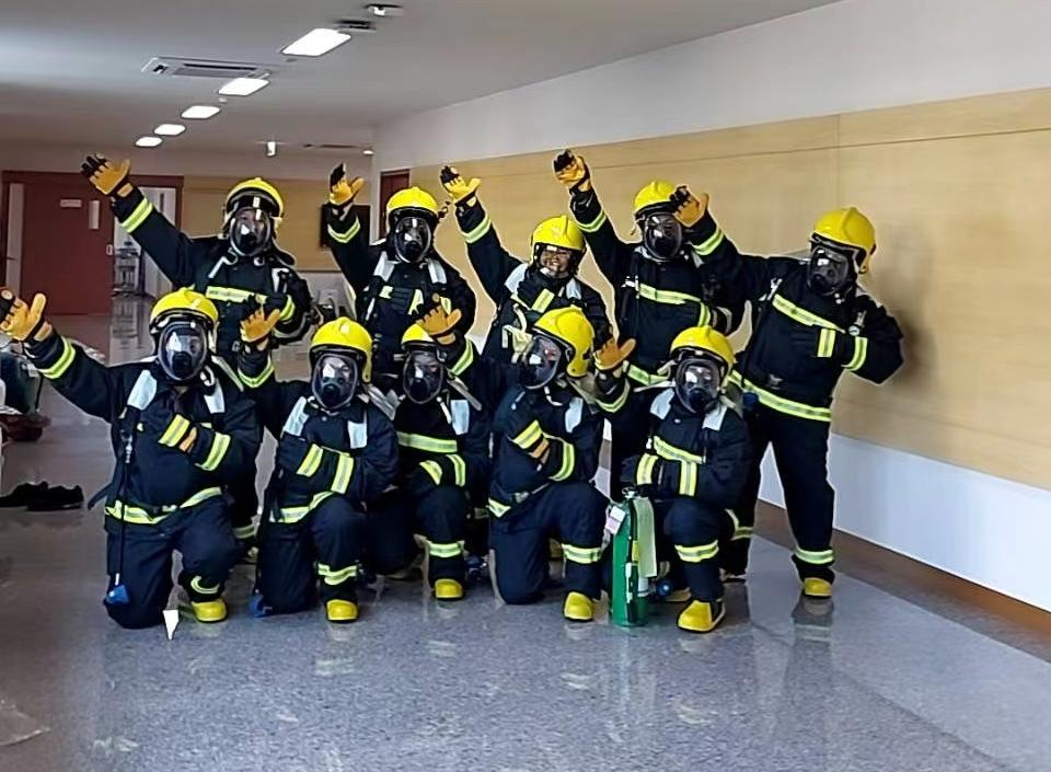 SCBA in Action: How KL99 Air Breathing Apparatus Protects Firefighters ...